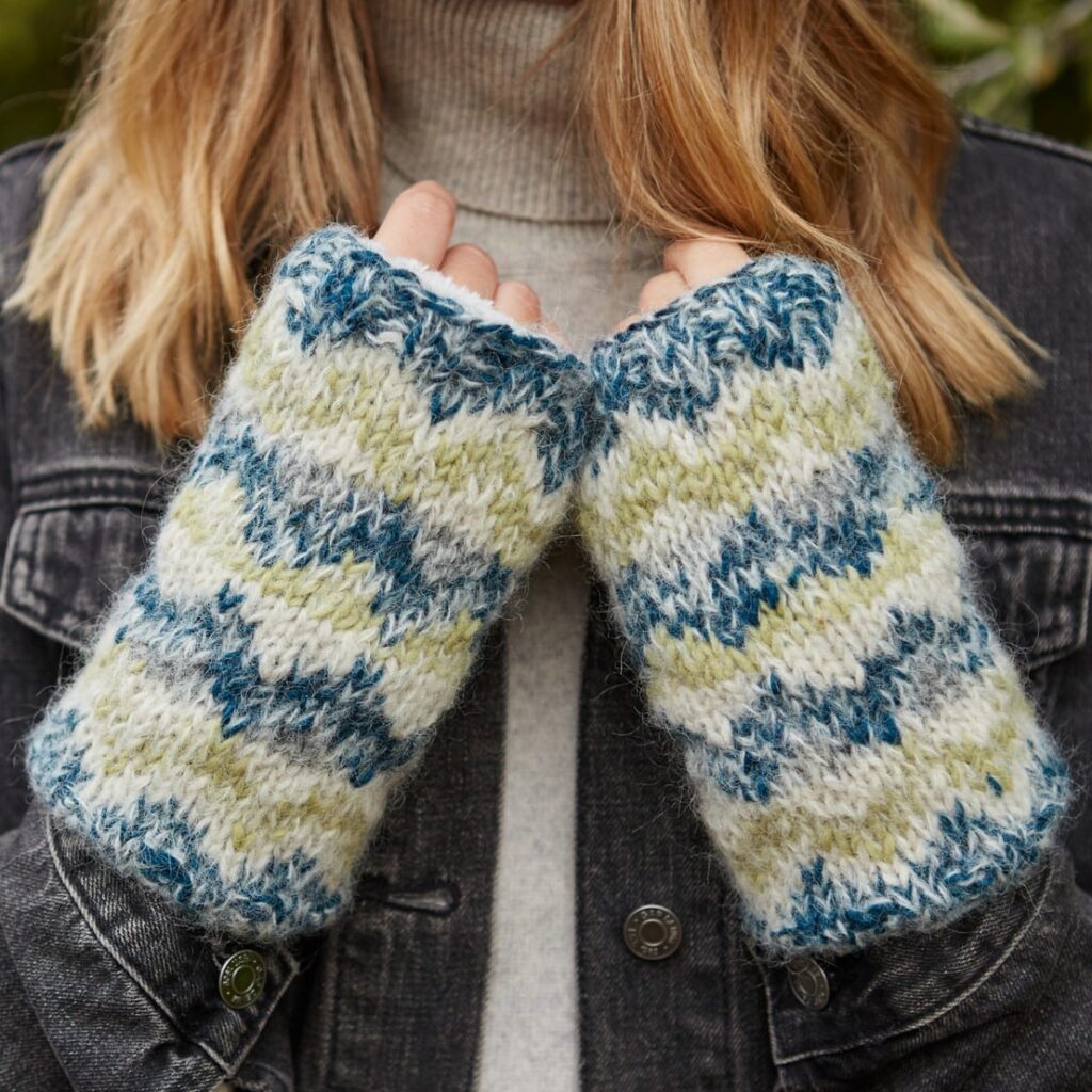 Fairtrade Mohair Blend 'Spruce' Totnes Wristies - Wild Wool